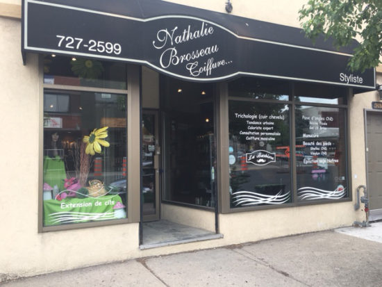 salon-de-coiffure-exterieur - Clinique Capillaire